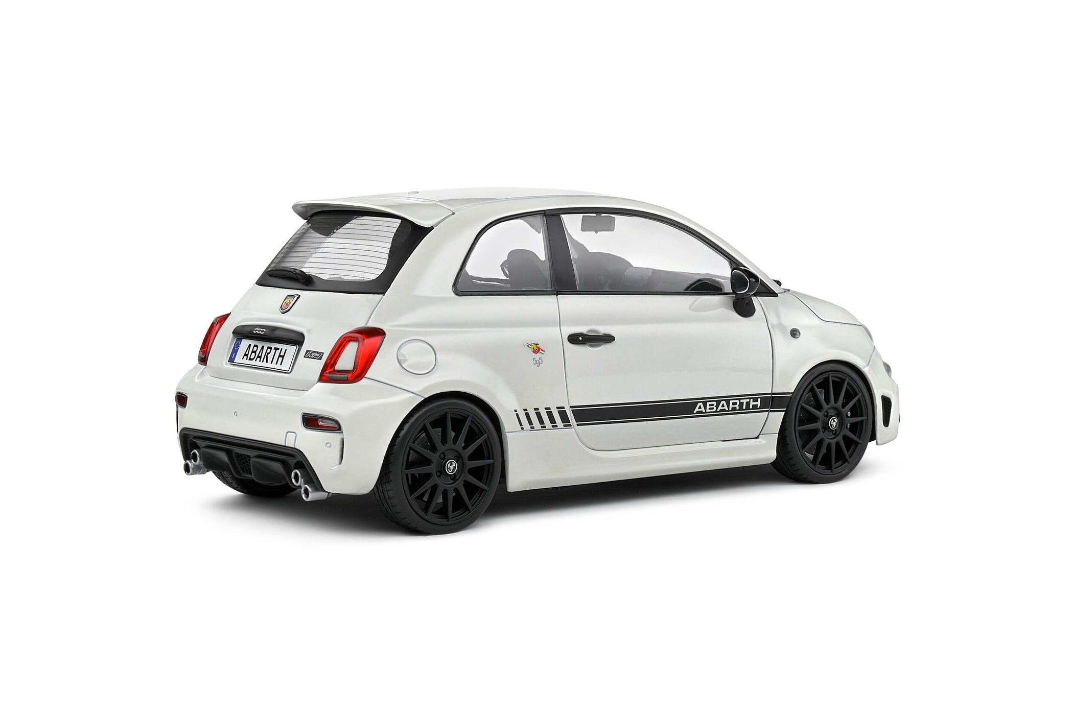 1:18 FIAT F595 ABARTH WHITE 2022 — Motor City Classics